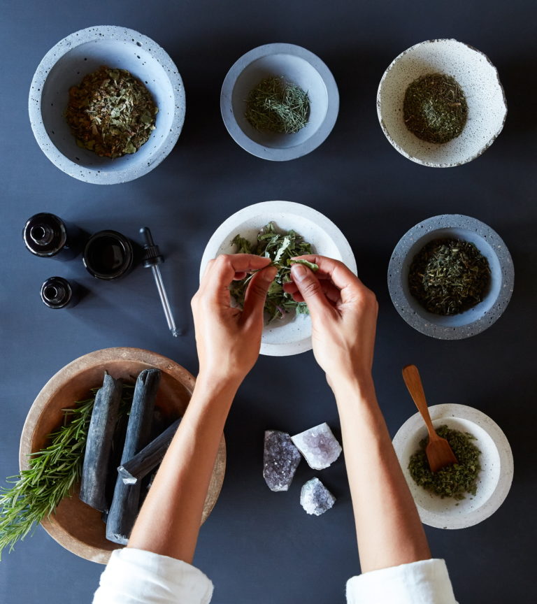 The Formulators LAB. - Joan Morais Cosmetics School