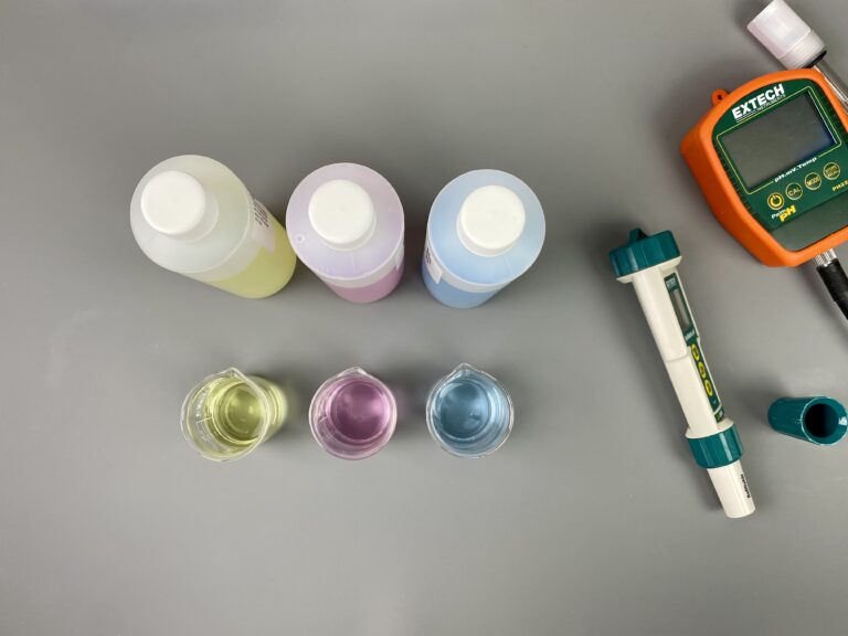 How to Calibrate a pH Meter - Joan Morais Cosmetics School